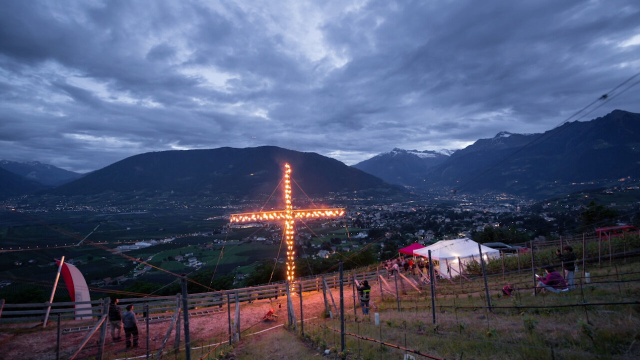 Living tradition in South Tyrol - Peer.tv